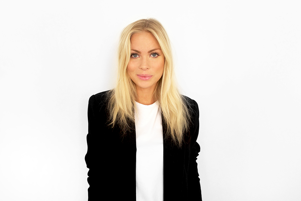 Victoria Törnegren » VIDEO: My Signature Look